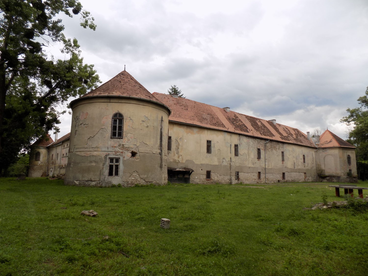 Rákóczi-Bánffy Castle from Gilău - Cluj Tourism