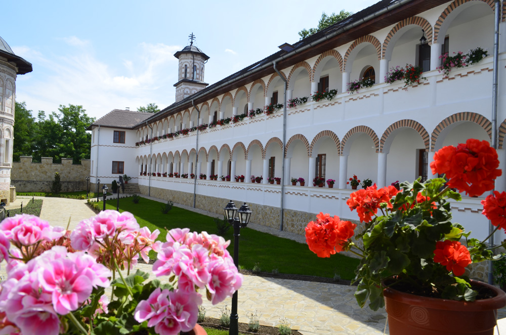 Mănăstiri din județul Cluj: oaze de liniște la doi pași de oraș